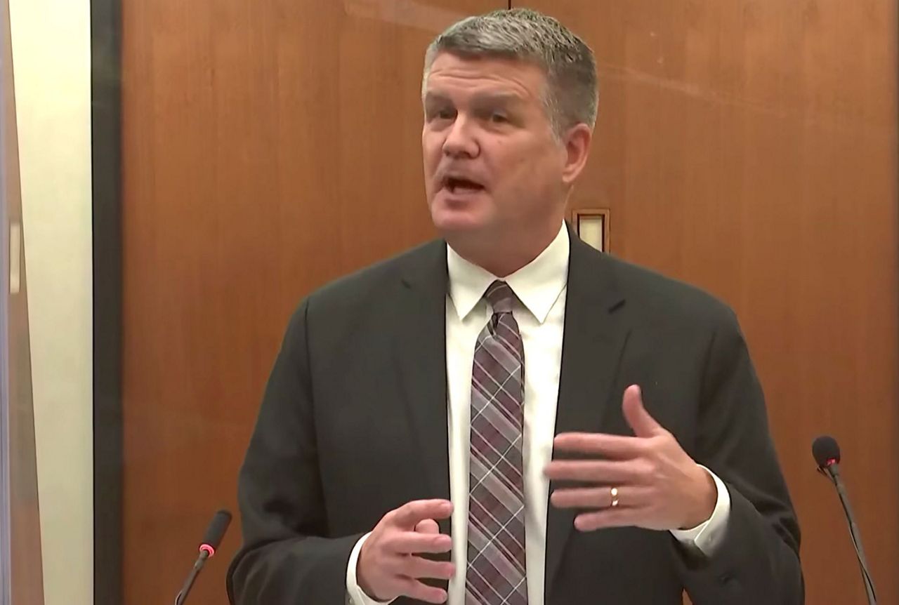 4 jurors seated for Kim Potter trial, many more needed