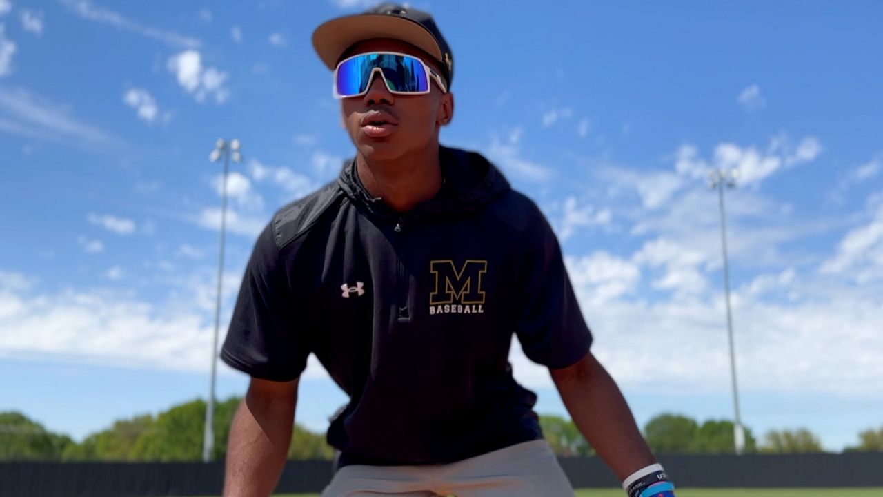 Texas Next: Mansfield shortstop David Hogg II