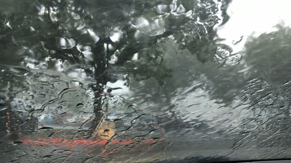 VIDEO: Texas storm brings heavy rain, severe thunderstorm