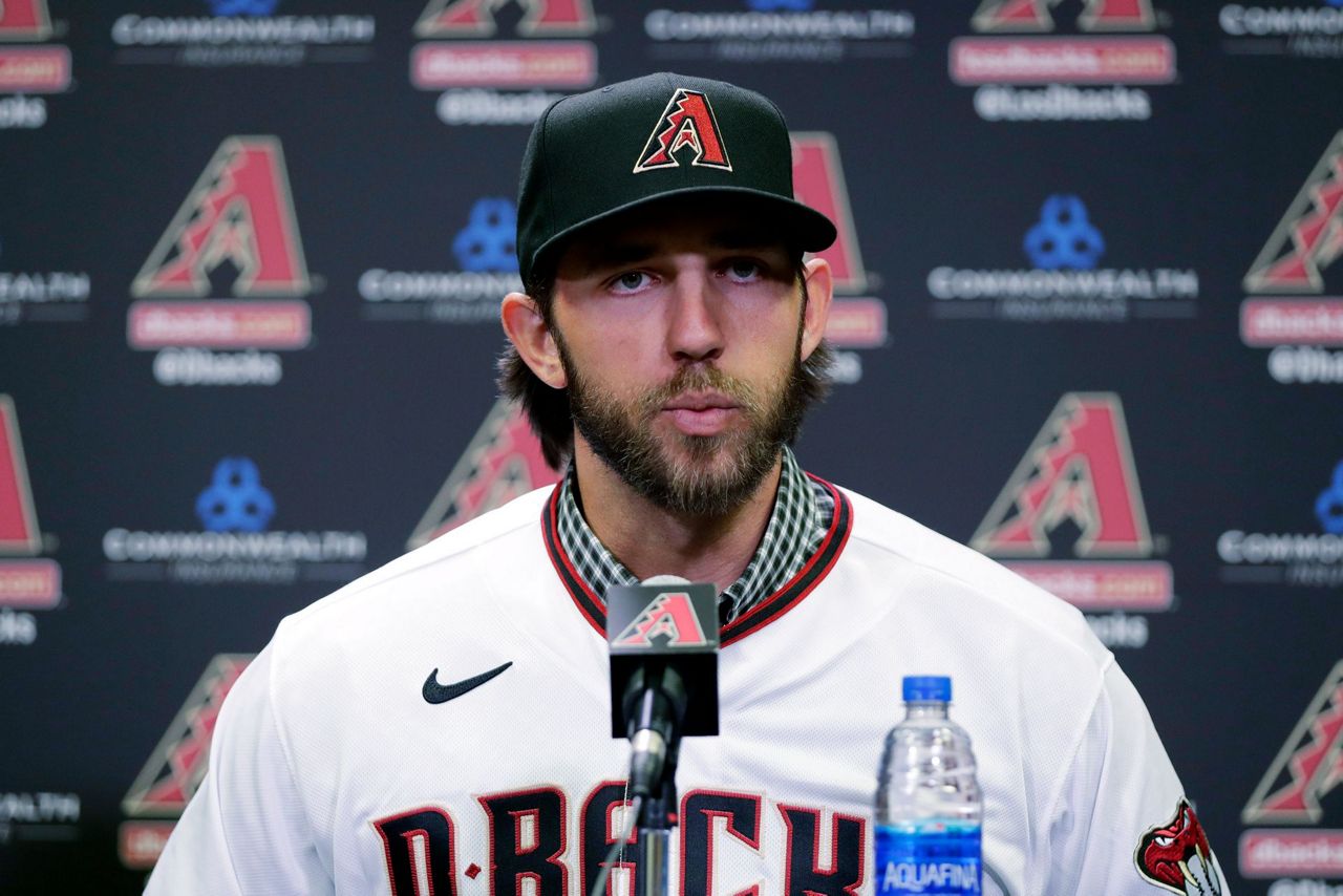 D-backs finalize Bumgarner's $85 million, 5-year deal