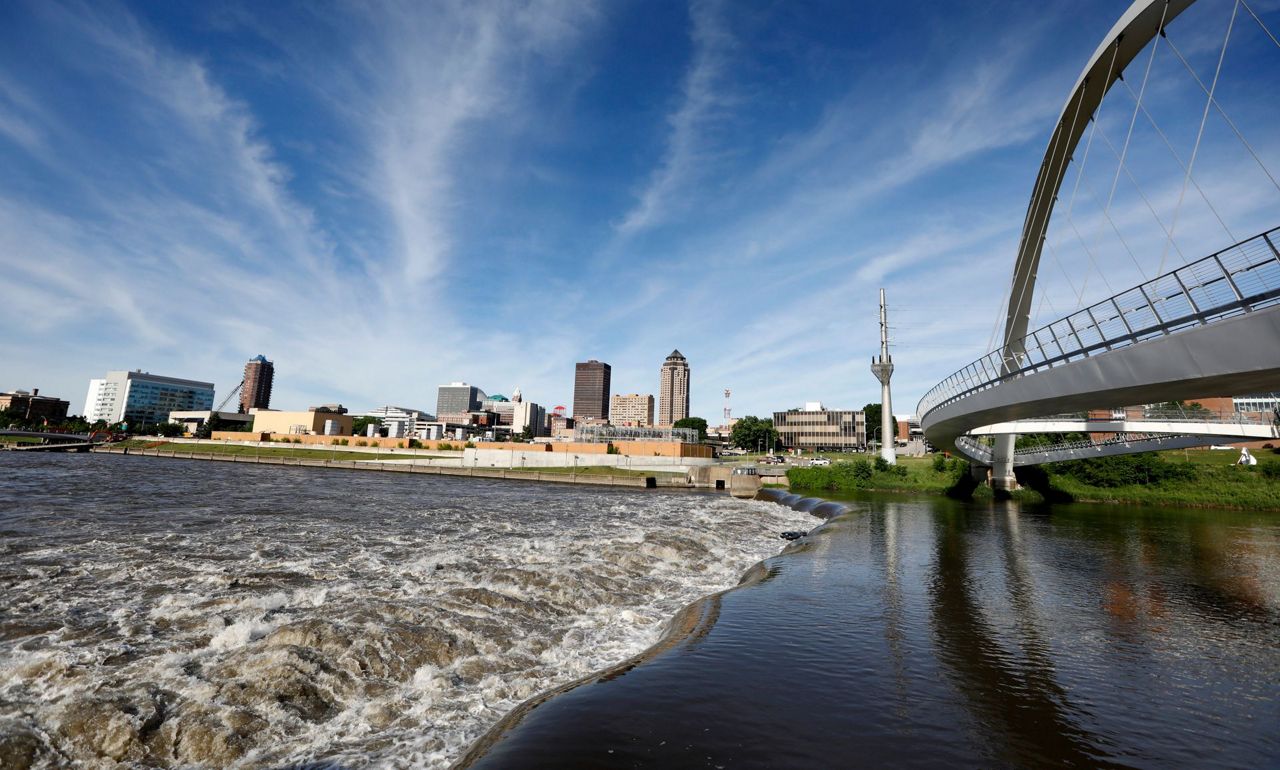 Boats and bacteria: Urban waterways offer fun with risks