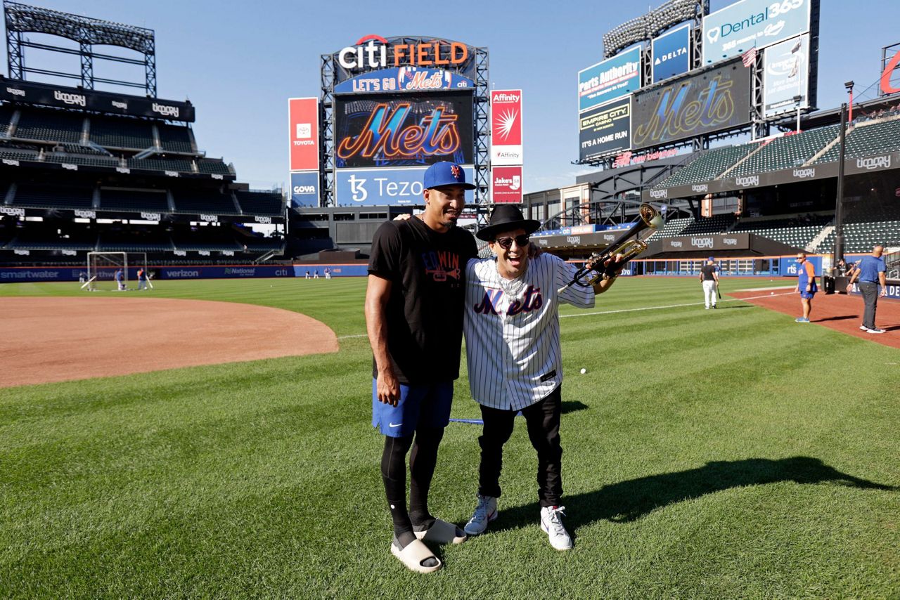 Timmy Trumpet plays after big Nimmo catch, Mets beat Dodgers