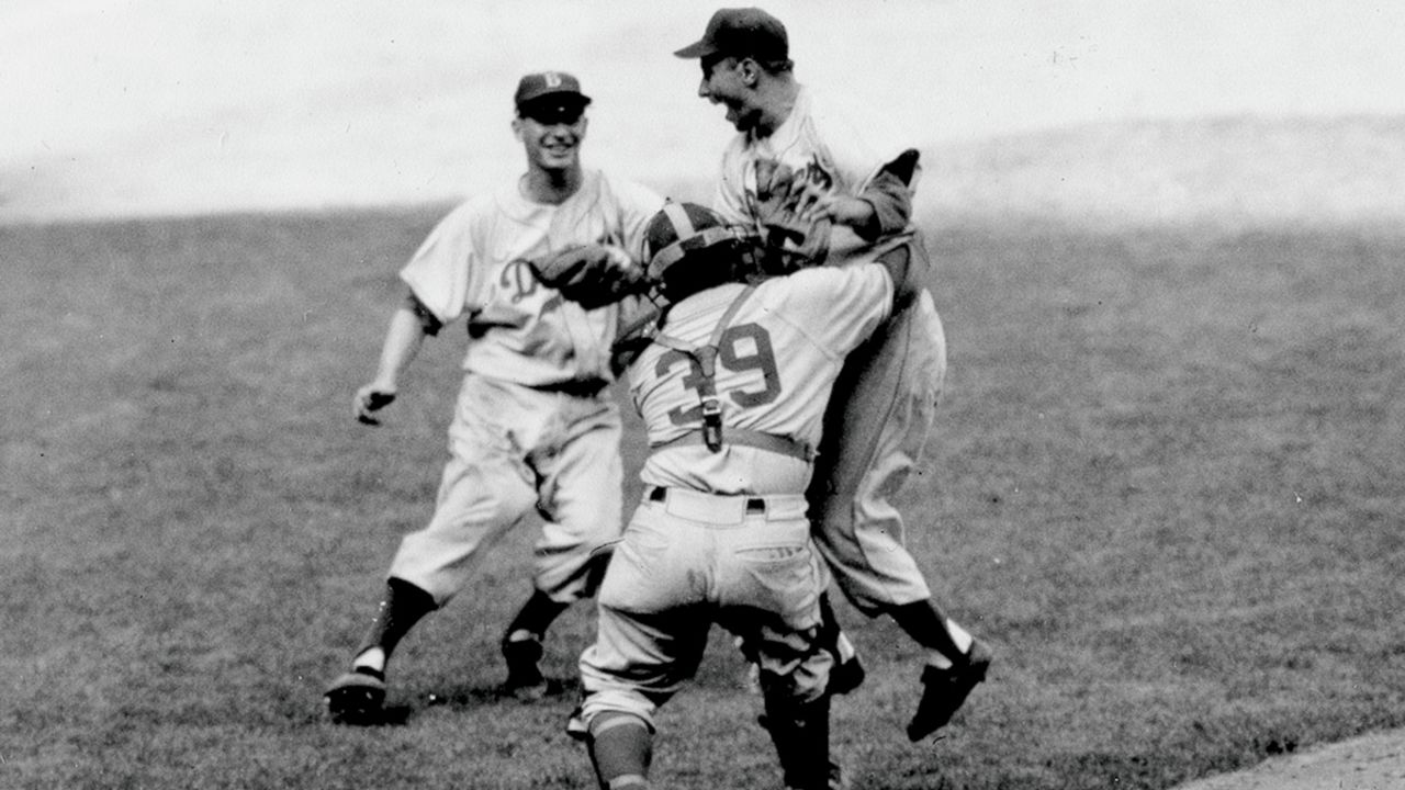 Backstage: Dodgers Yankees rivalry