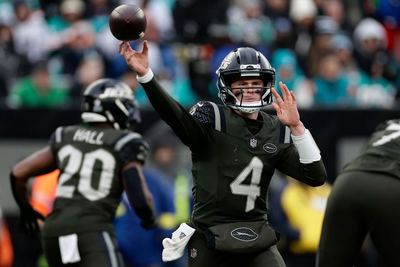 Undrafted rookie quarterback Brady Cook to make first NFL start for ...