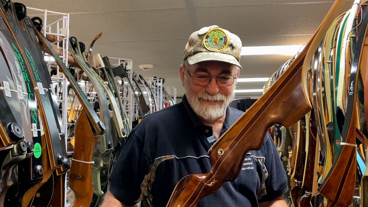 Wisconsin bowhunting history archery