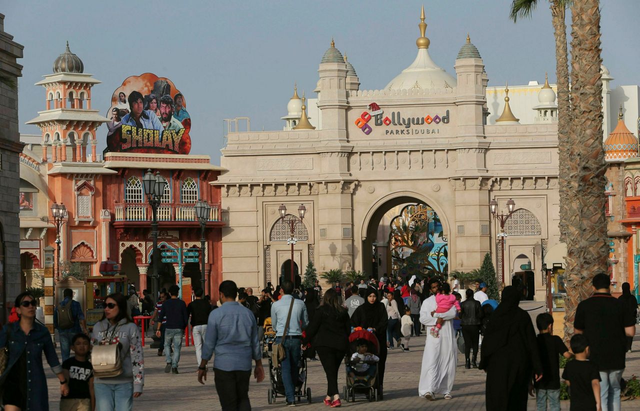 Dubai firm pays $7.5M for cancelling Six Flags park plans