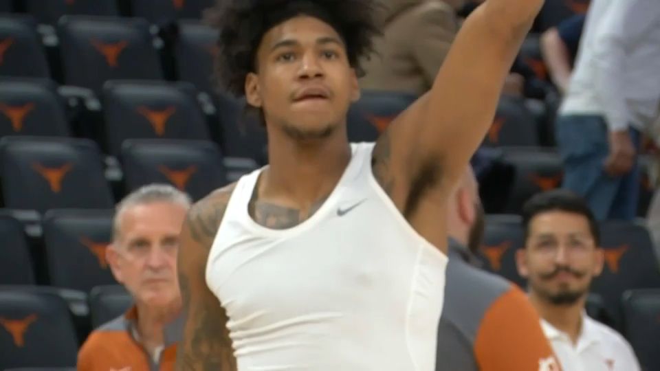 Longhorns sophomore phenom Dylan Mitchell refining his game