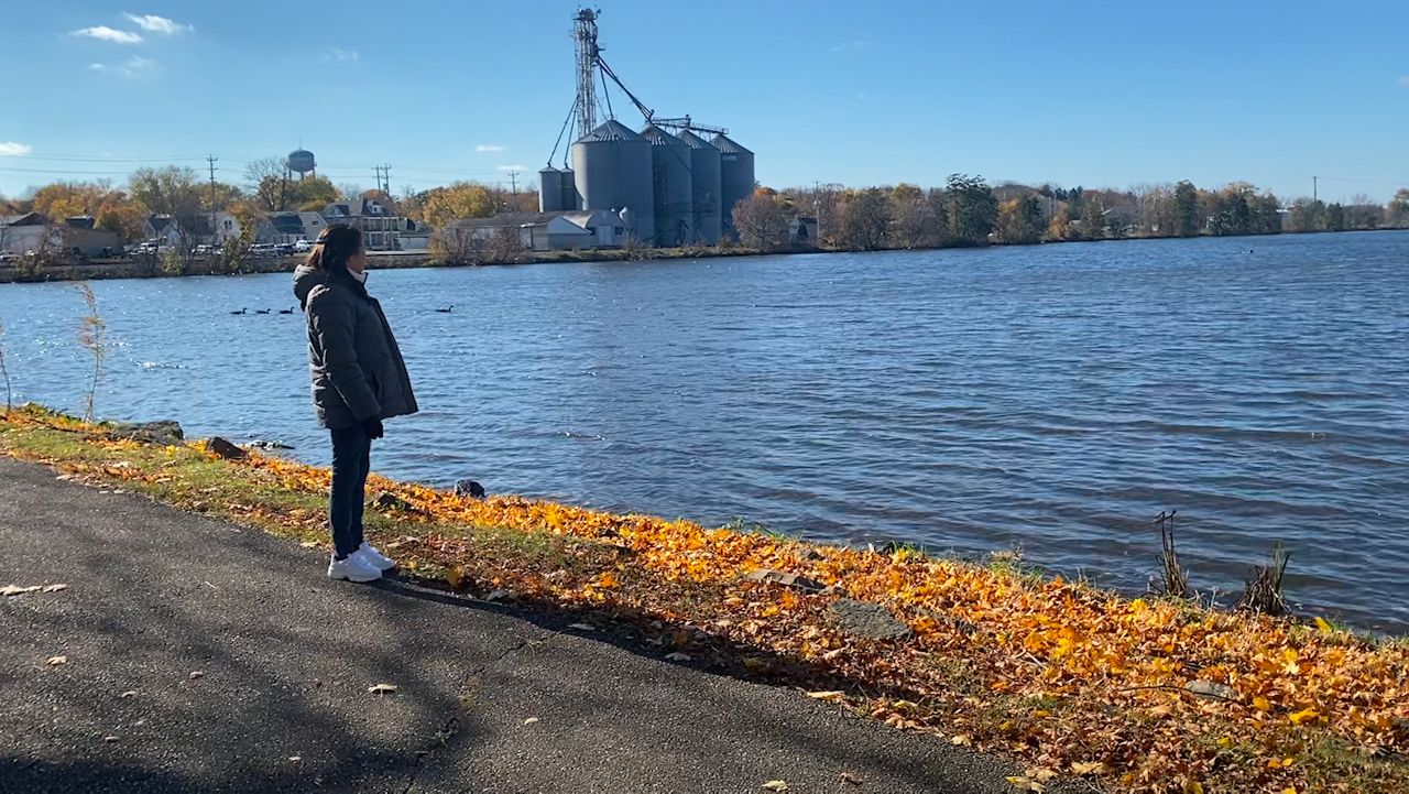 Burlington voters to decide fate of Echo Lake