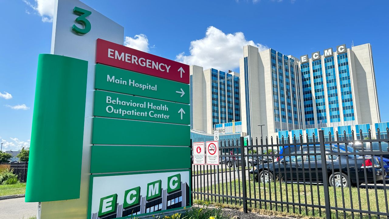 ECMC nurses ratify new contract that addresses many issues
