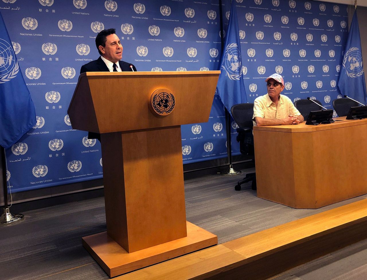 Venezuelan government, opposition head to talks in Norway