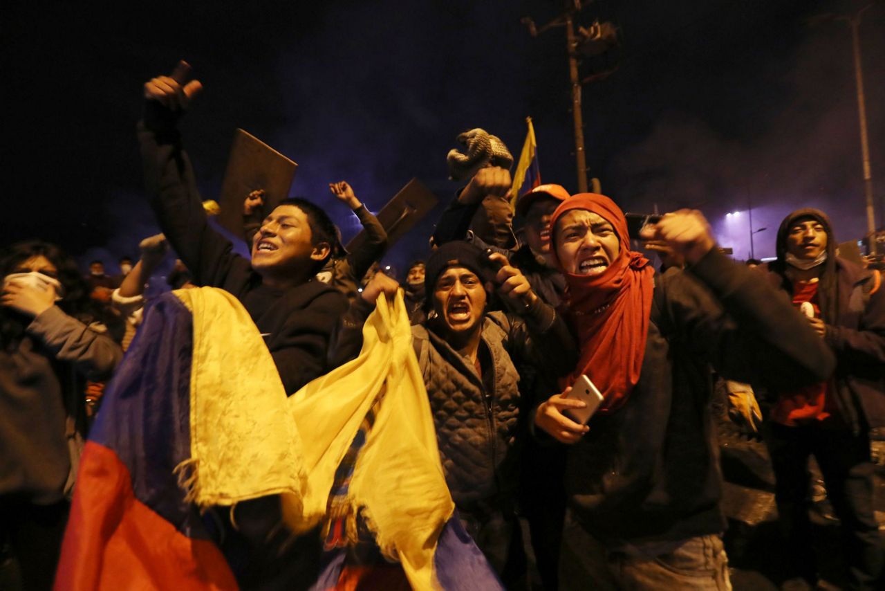 Ecuador indigenous, president strike deal to end protests