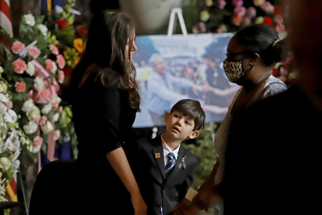 Goodbyes for Louisiana's flamboyant ex-Gov. Edwin Edwards