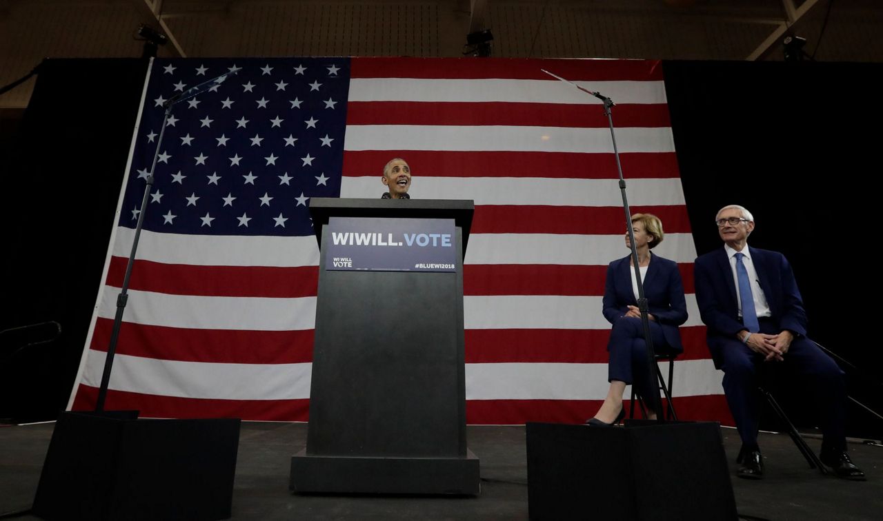 Obama aims to boost Wisconsin, Michigan Democratic turnout