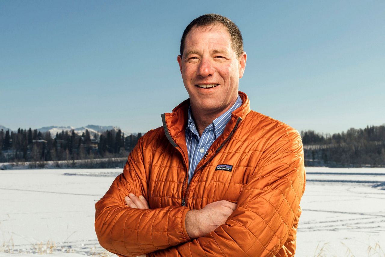 Alaska Senate candidate hopes to ride Democratic wave