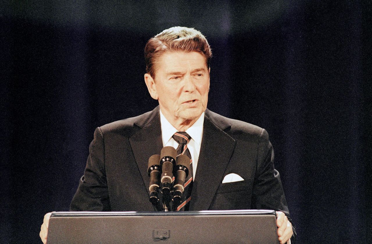 Reagan's age, Mitt's binders: Presidential debate highlights