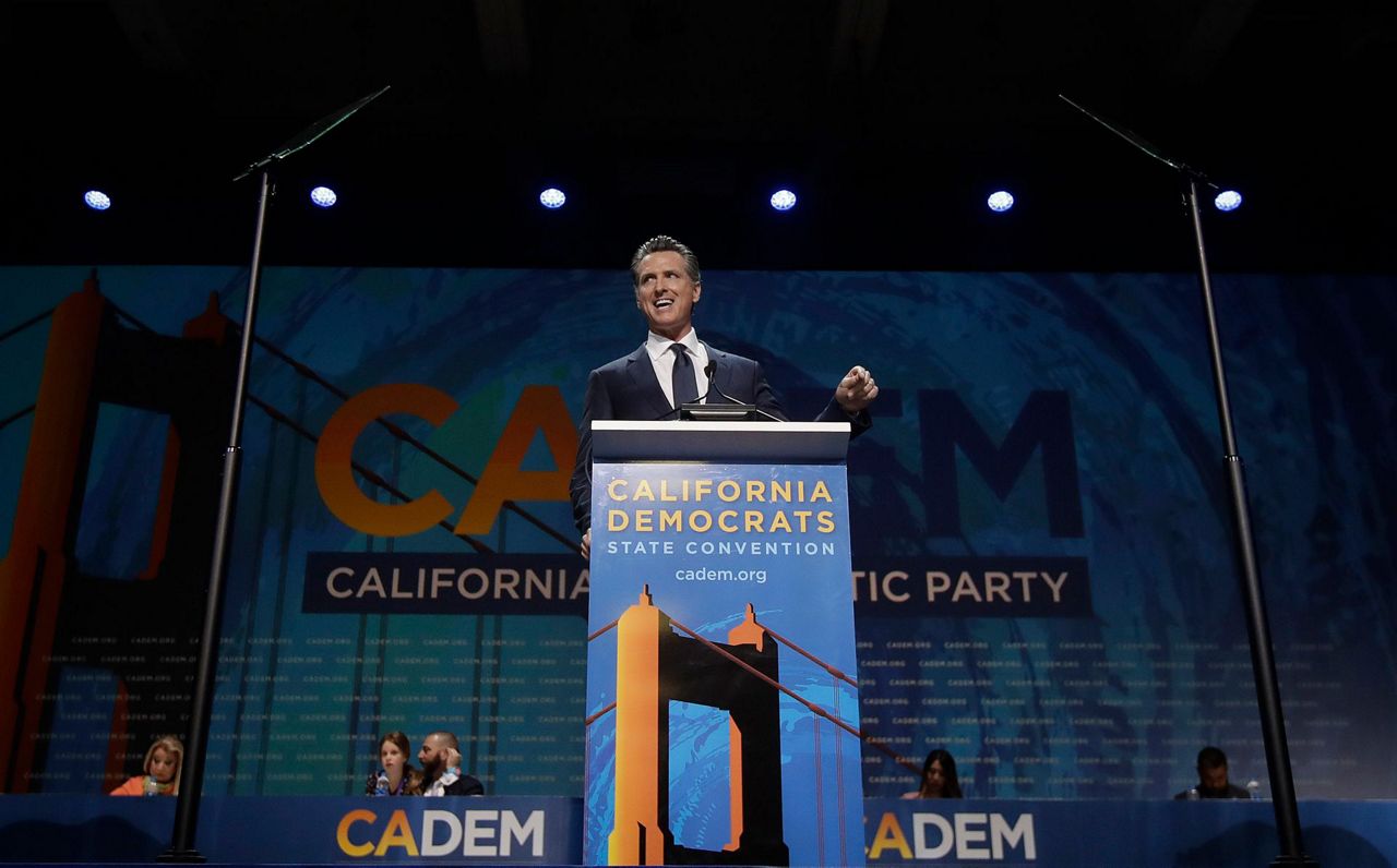 Democratic presidential hopefuls to woo California activists