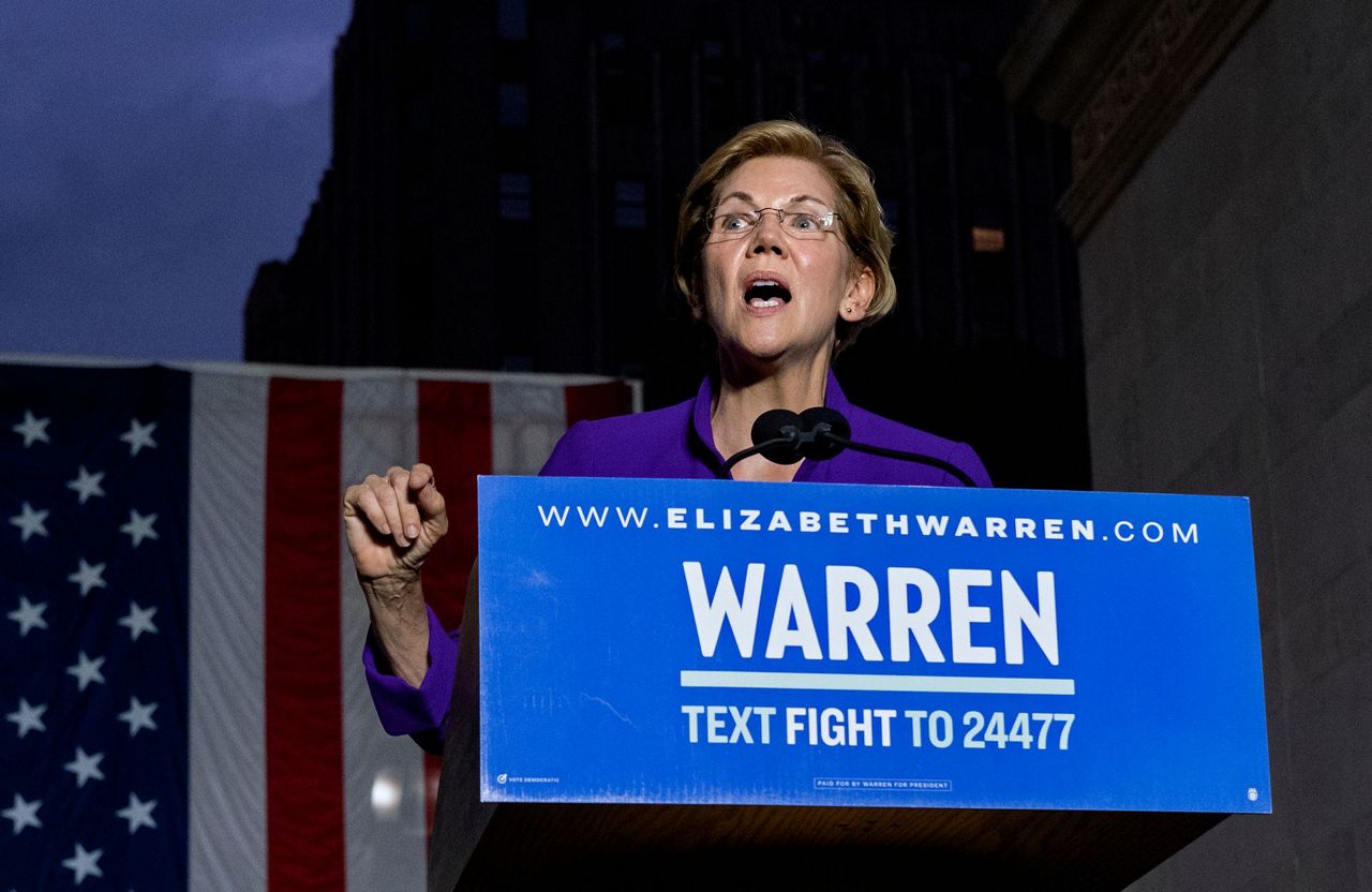 Elizabeth Warren nabs 2020 backing of Iowa's state treasurer