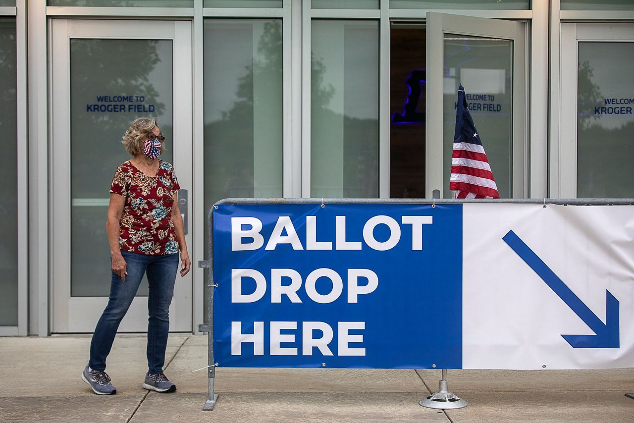 The Latest: Voters shuttled to big polling site in Kentucky