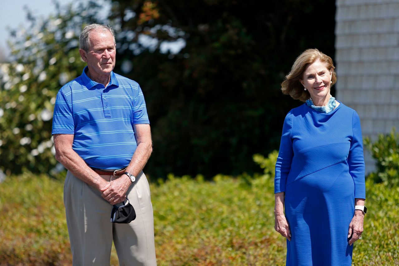 Ex-President George W. Bush backs Maine's Sen. Susan Collins
