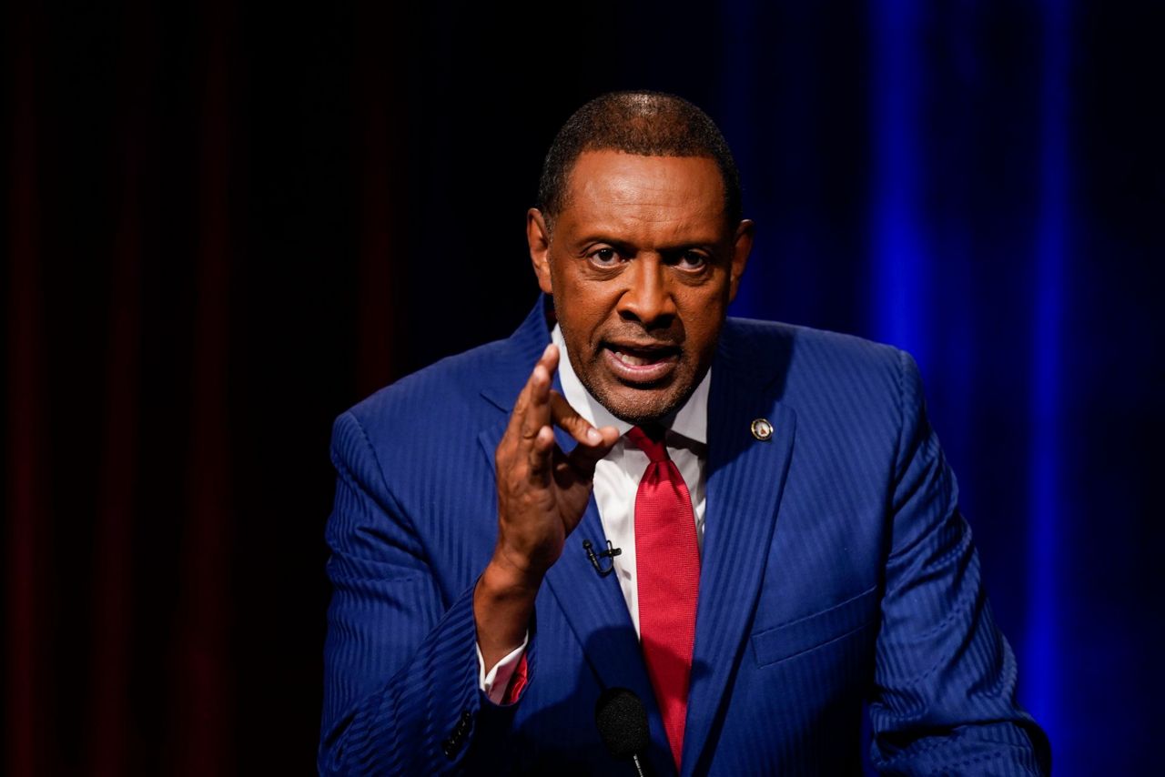 Kemp backs Collins in Georgia race in further slap at Trump