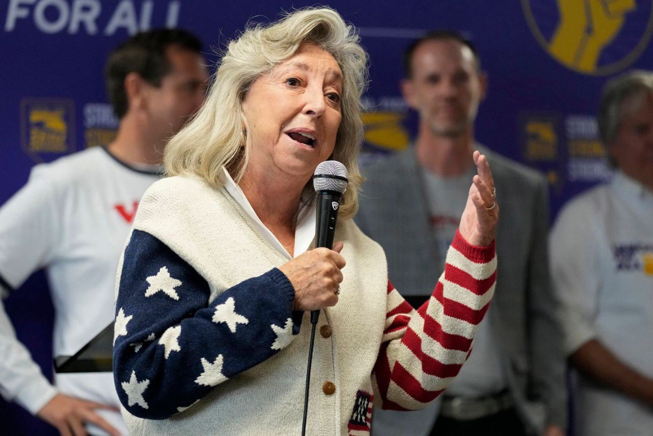 Rep. Dina Titus holds Democratic stronghold in Las Vegas