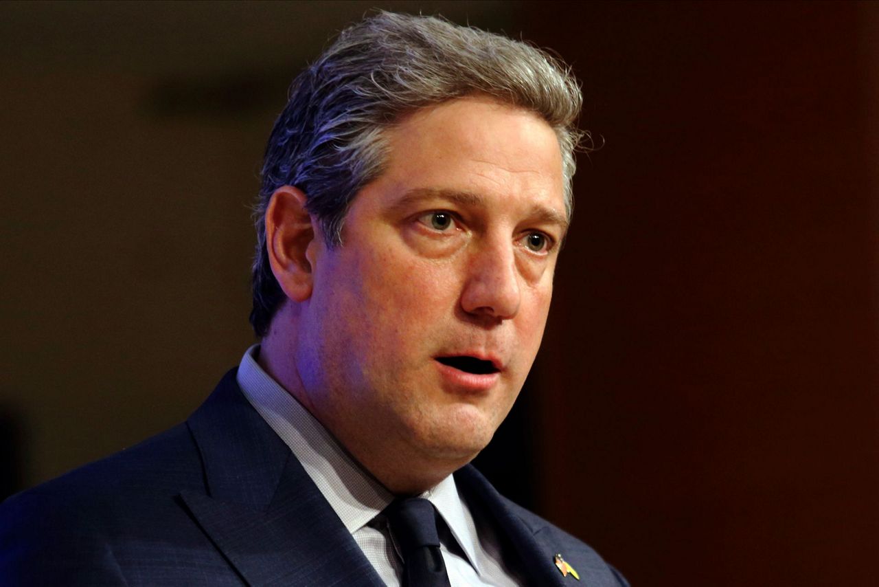 Trump-backed JD Vance retains GOP US Senate seat in Ohio