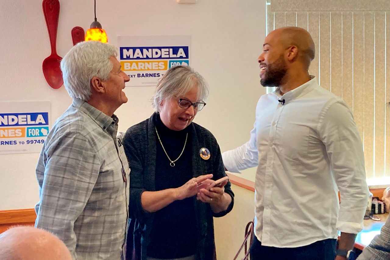 Wisconsin's Johnson embraces controversy in reelection bid