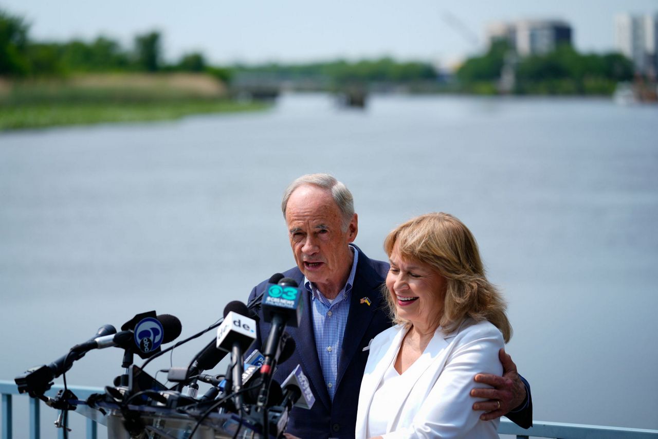 Democratic Sen. Tom Carper of Delaware won't seek reelection, opening ...