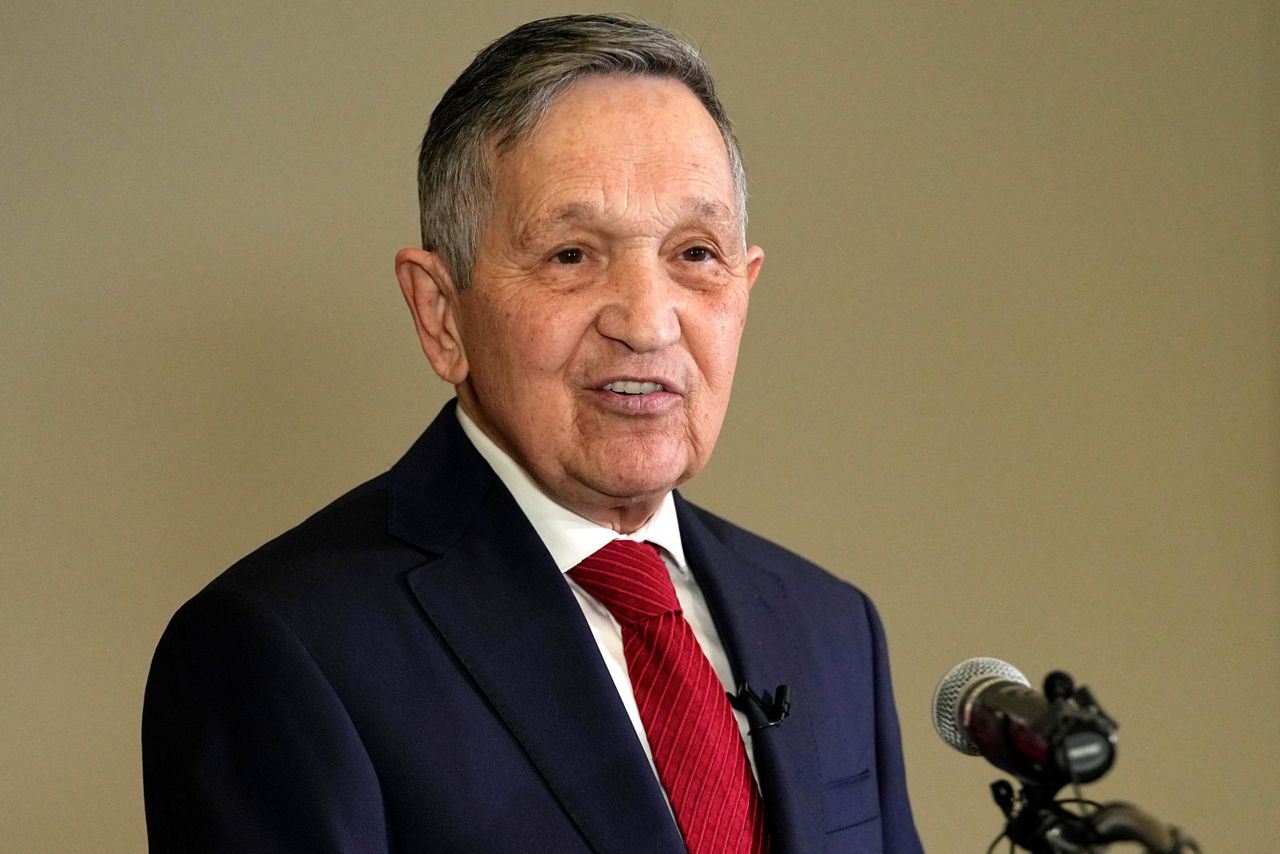 Former Ohio Rep. Dennis Kucinich running for a House seat again, this ...