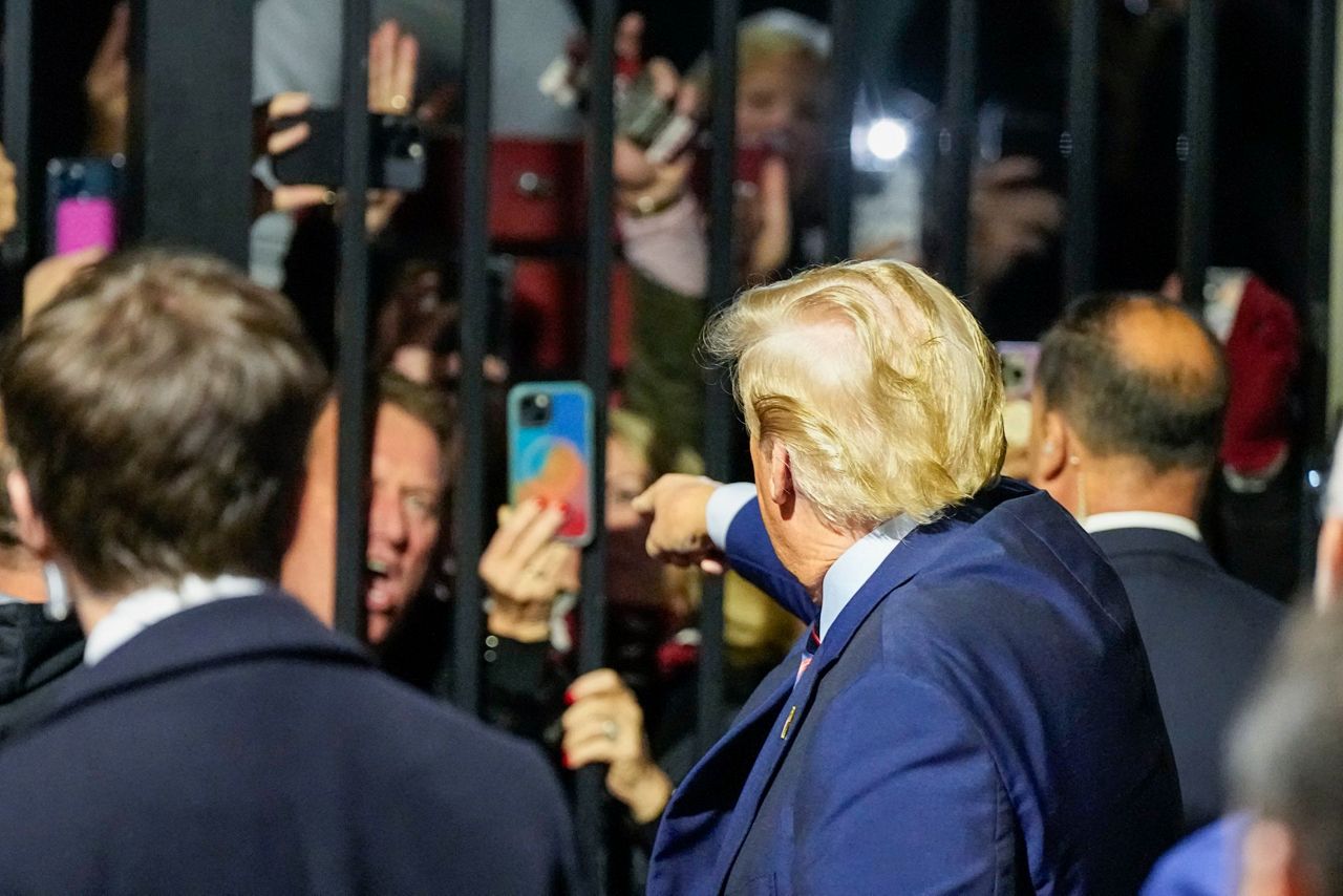 Donald Trump will look to upstage Clemson grad Nikki Haley at her alma ...