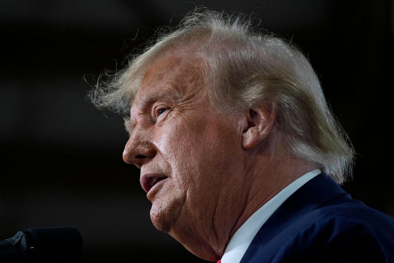 Trump asks judge to pause gag order in 2020 election case while he ...