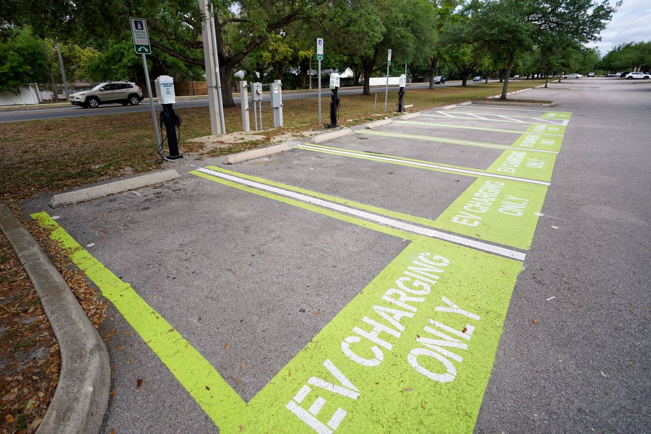 Automakers face a threat to EV sales: Slow charging times