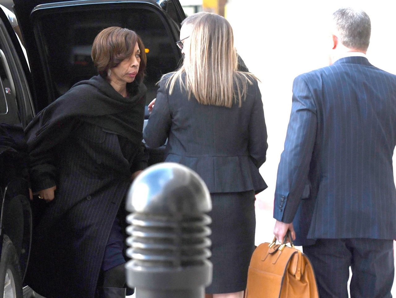 Former Baltimore mayor enters guilty pleas in fraud case