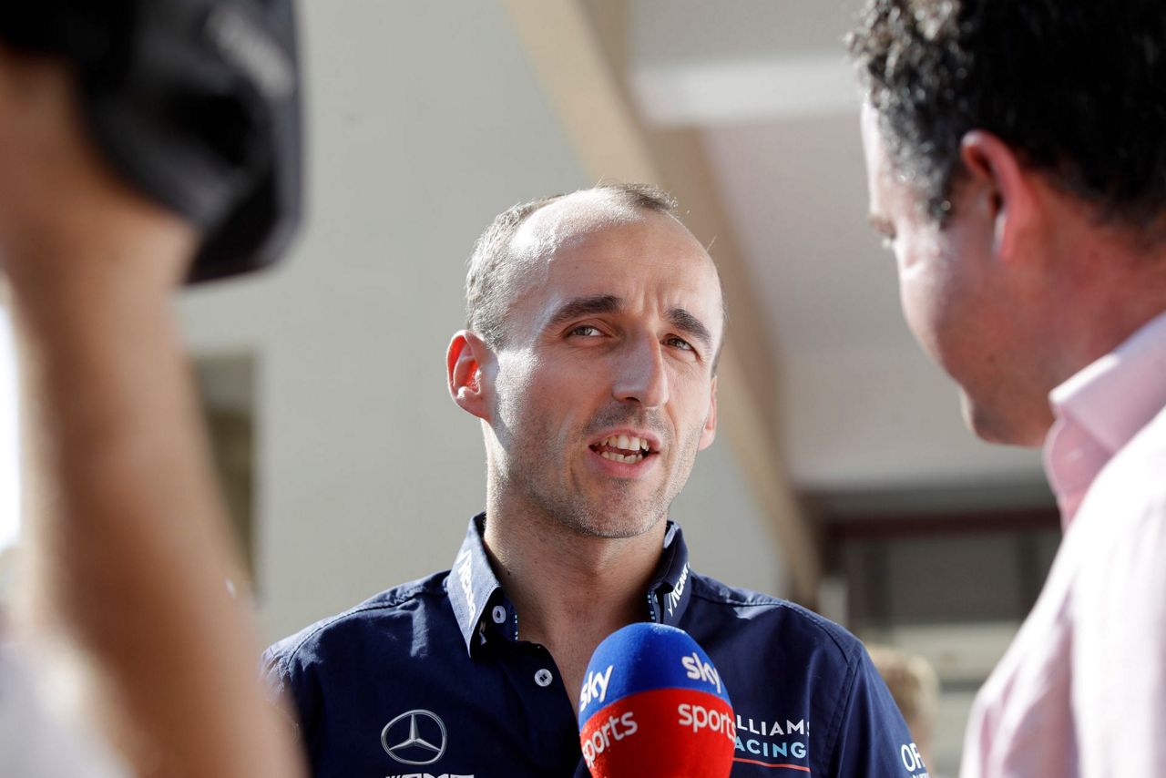 Robert Kubica returns to F1 racing with Williams in 2019
