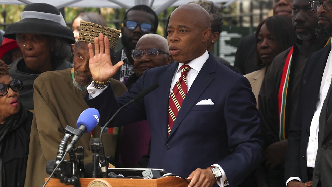 New York City Mayor Eric Adams charged in indictment