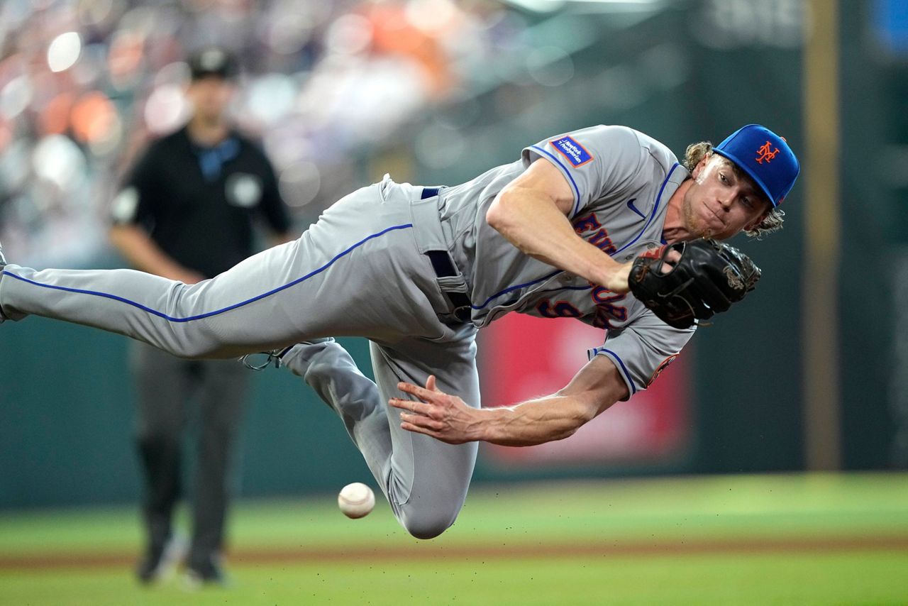 MLB errors on track to set record low for 3rd year in row