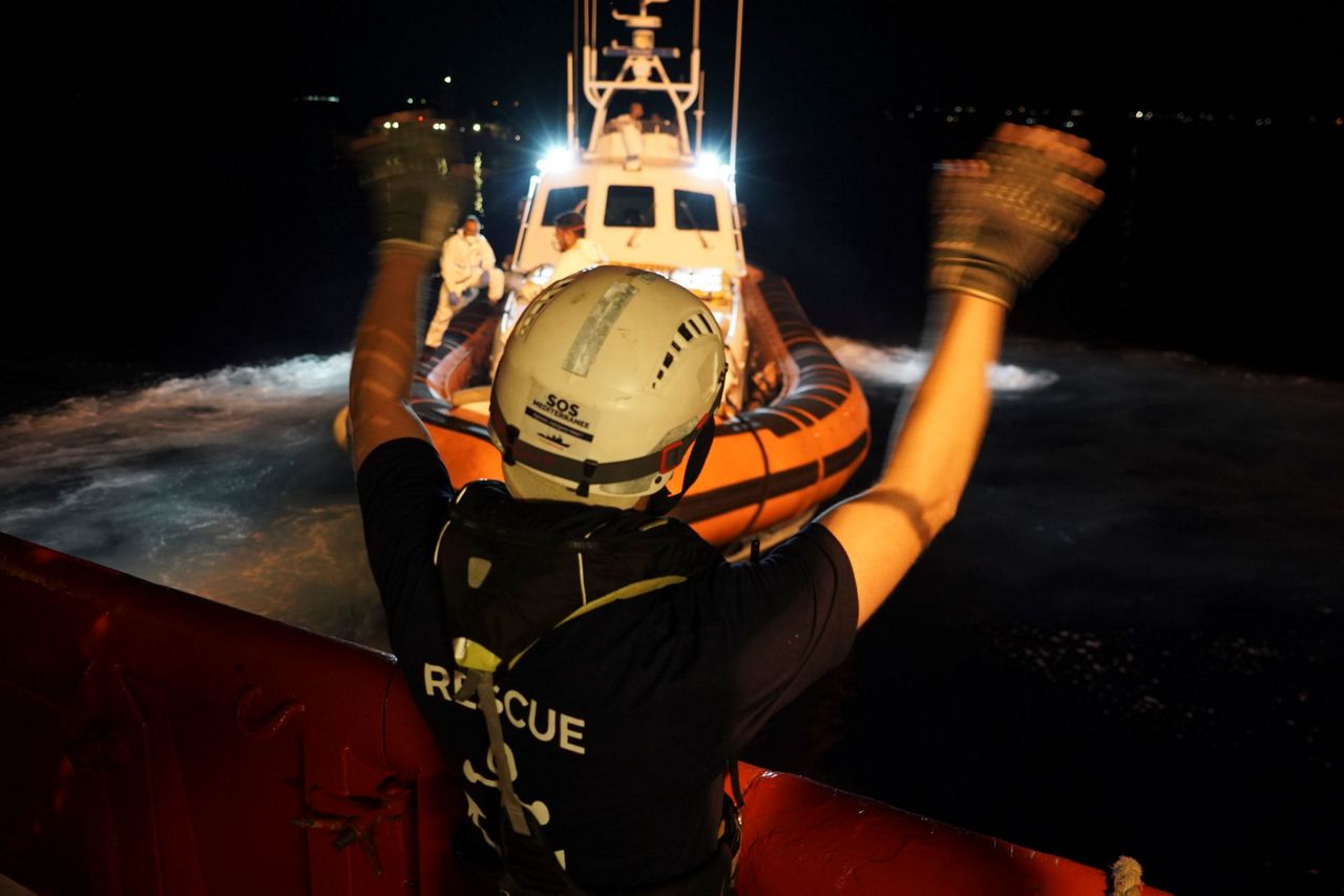 Italy: Rescue boat with 82 migrants can dock at Italian isle