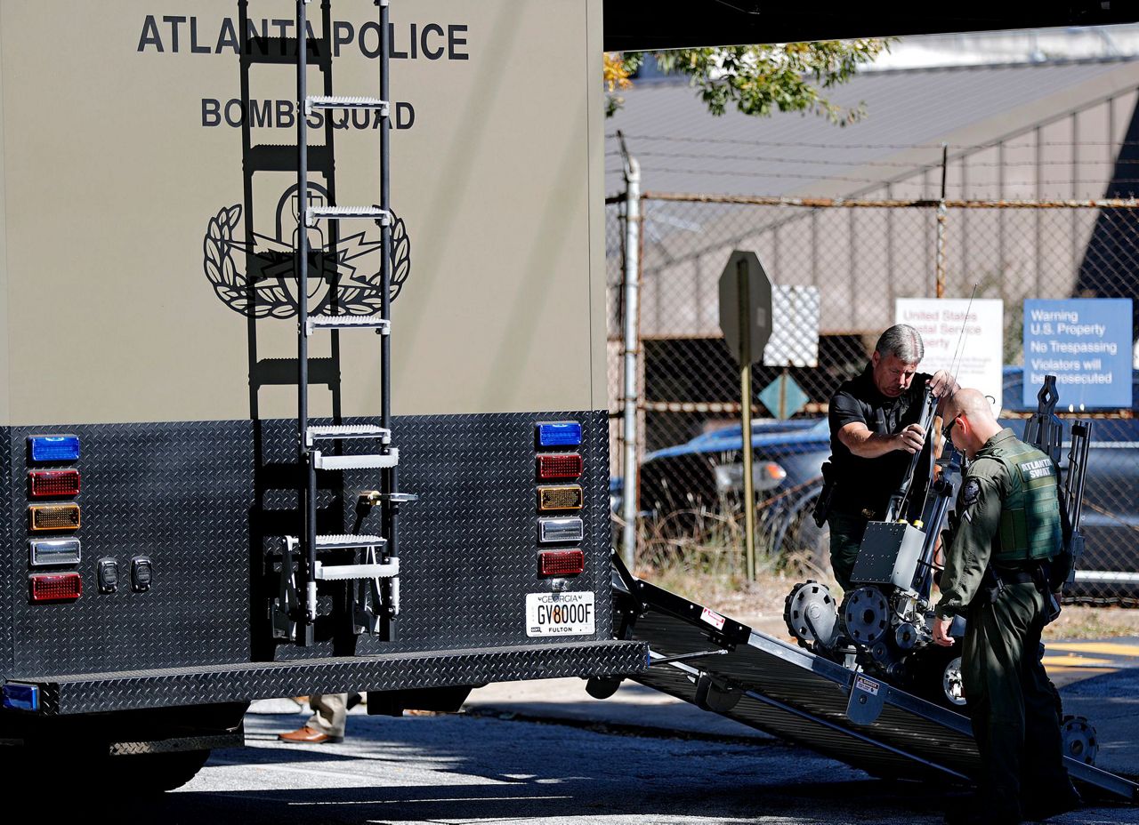 Bomb suspect set for Florida court appearance