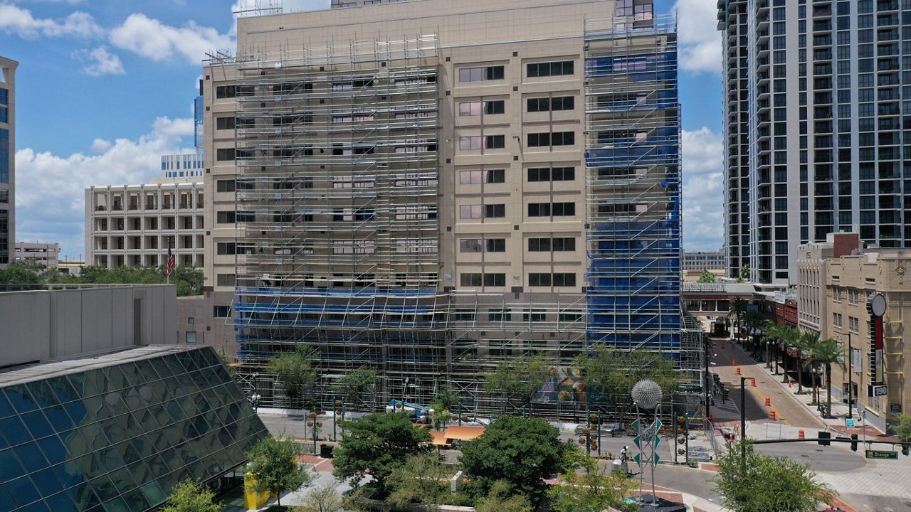 Unstable scaffolding along Orange Avenue prompts evacuations