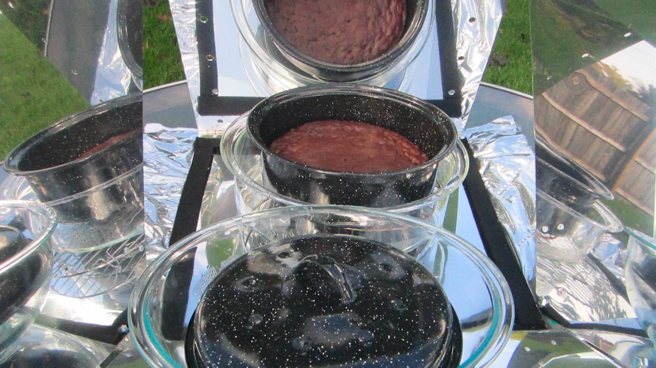 Wisconsin couple promotes solar energy