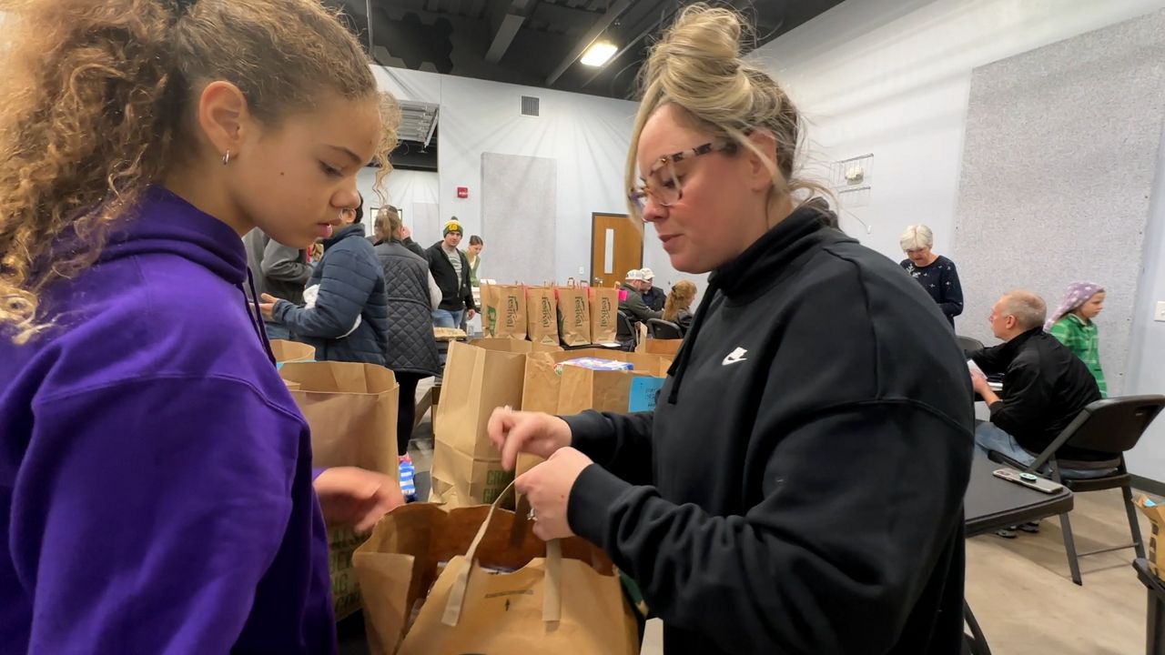 Four Winds Ministries spreads Christmas cheer