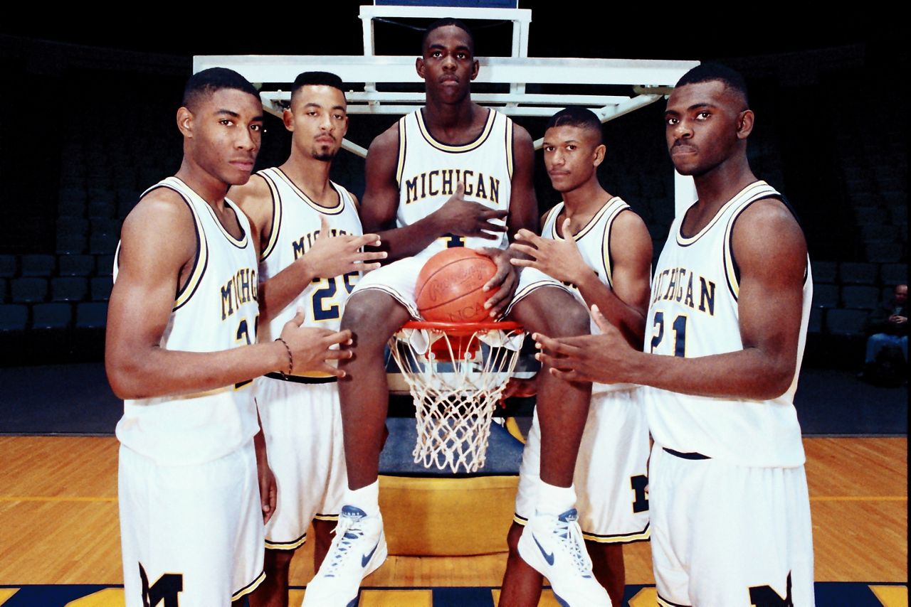 Ray Jackson III steps out of his dad's basketball shadow