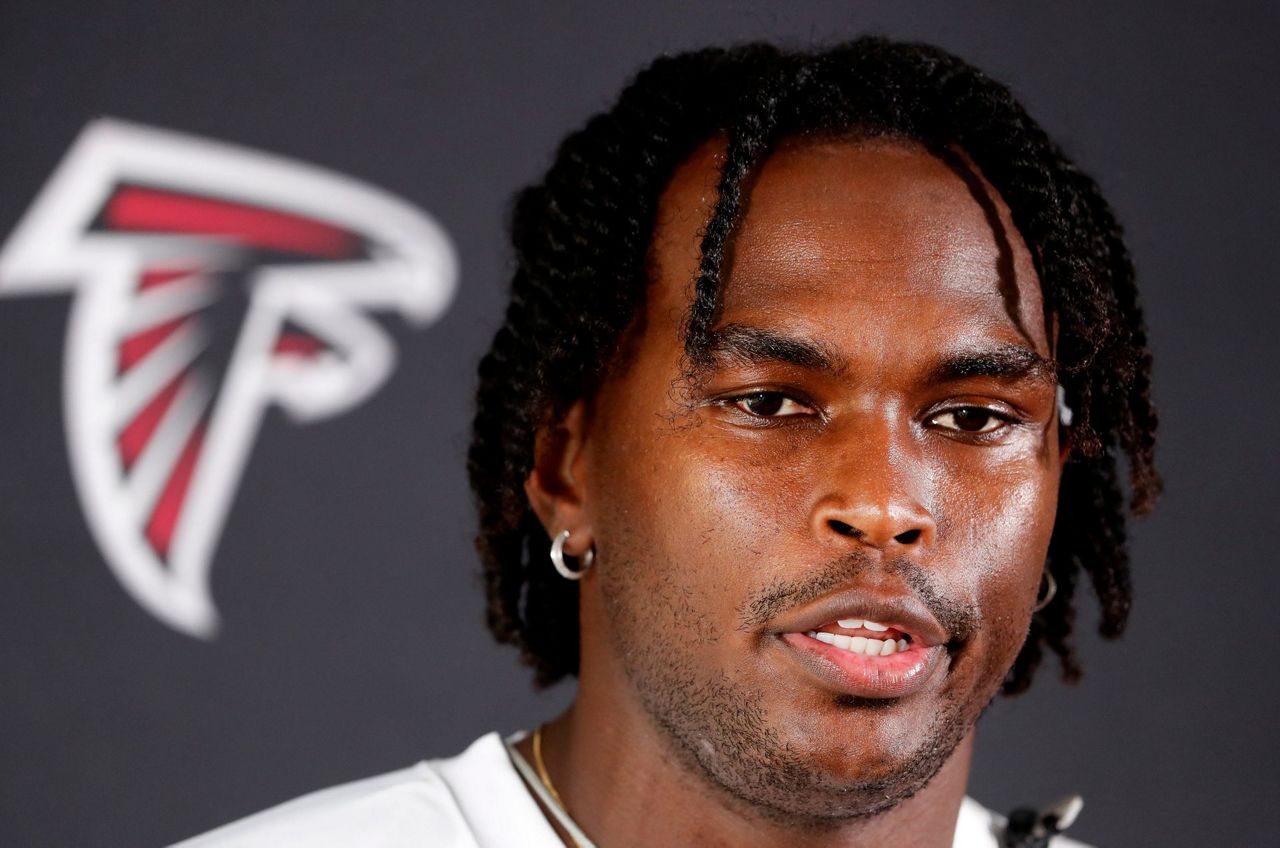 Falcons' Julio Jones agrees to 3-year, $66 million extension