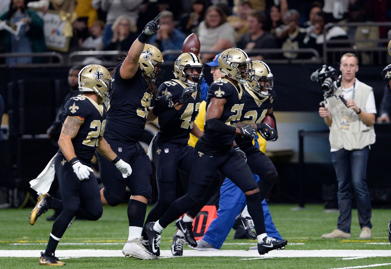 Saints win 10th straight, eliminate Falcons in NFC South