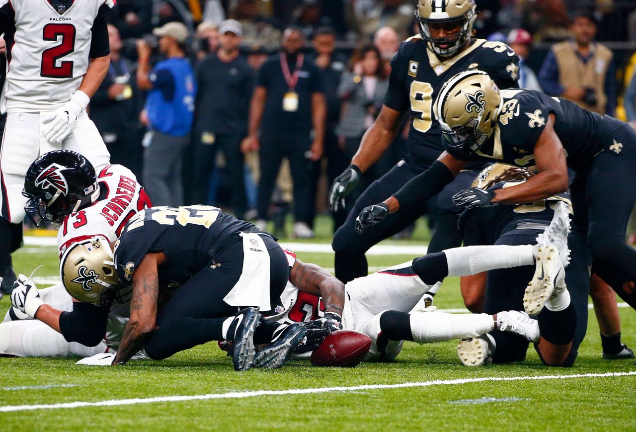 Saints win 10th straight, eliminate Falcons in NFC South