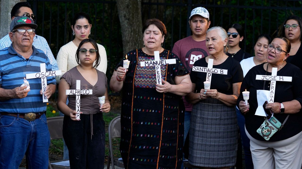 Families of Mexican farmworker bus crash victims mourn the loss of ...