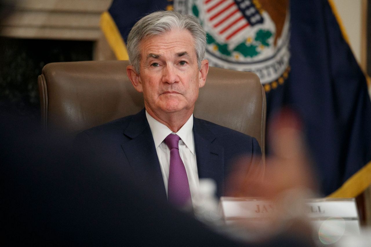 Fed's odd dilemma: Low unemployment but pressure to do more