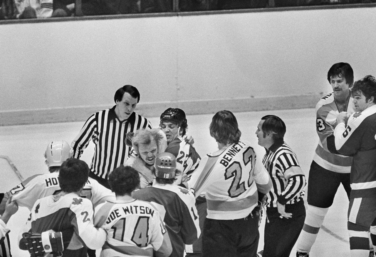 Bye, bye Broad Street Bullies? Flyers don't have a fight yet