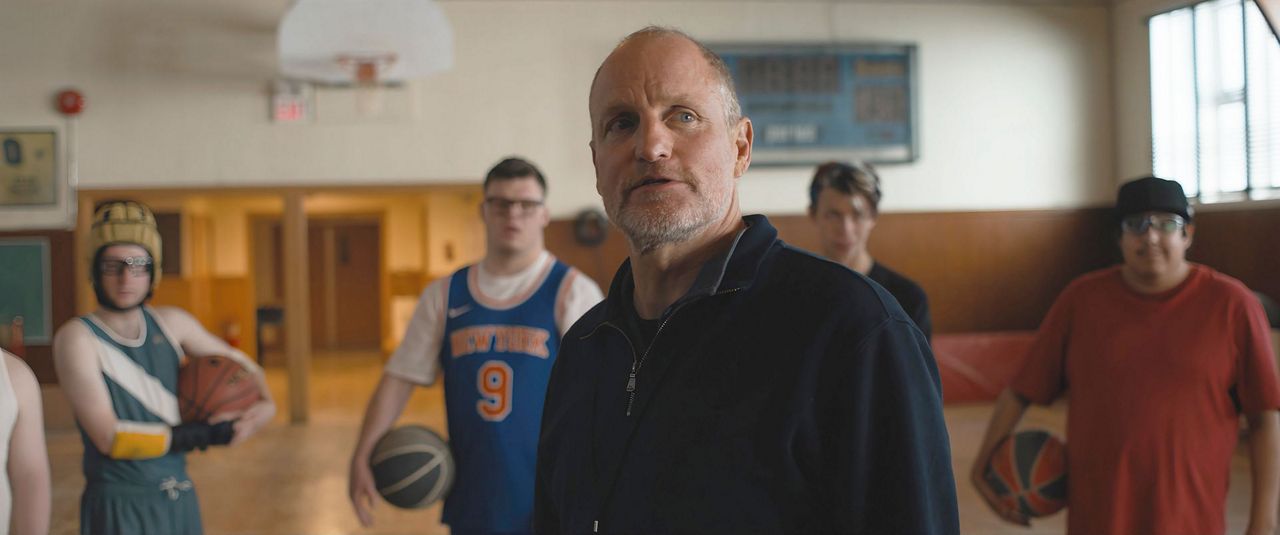 Disabled actors shine in basketball comedy 'Champions'