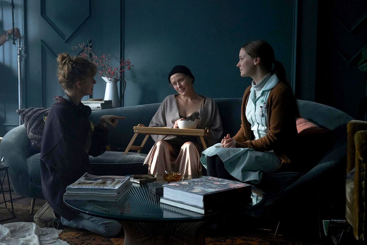 Review: In ‘Saint Maud,’ is a visceral psychological horror